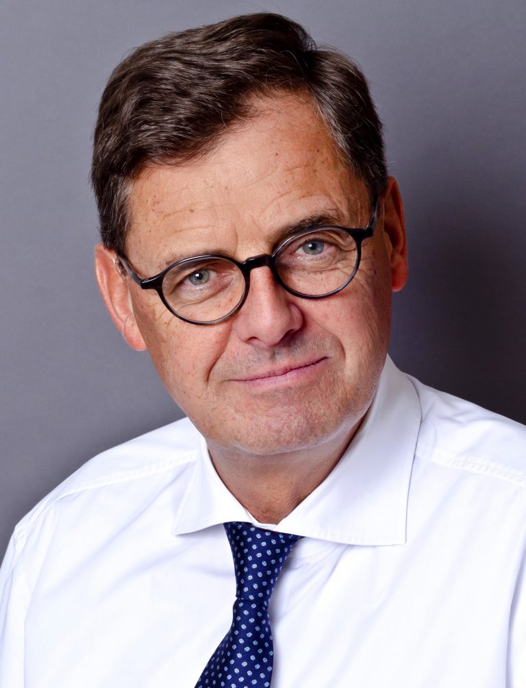 Prof. Dr. med. Joachim E. Nasemann | Facharzt für Augenheilkunde